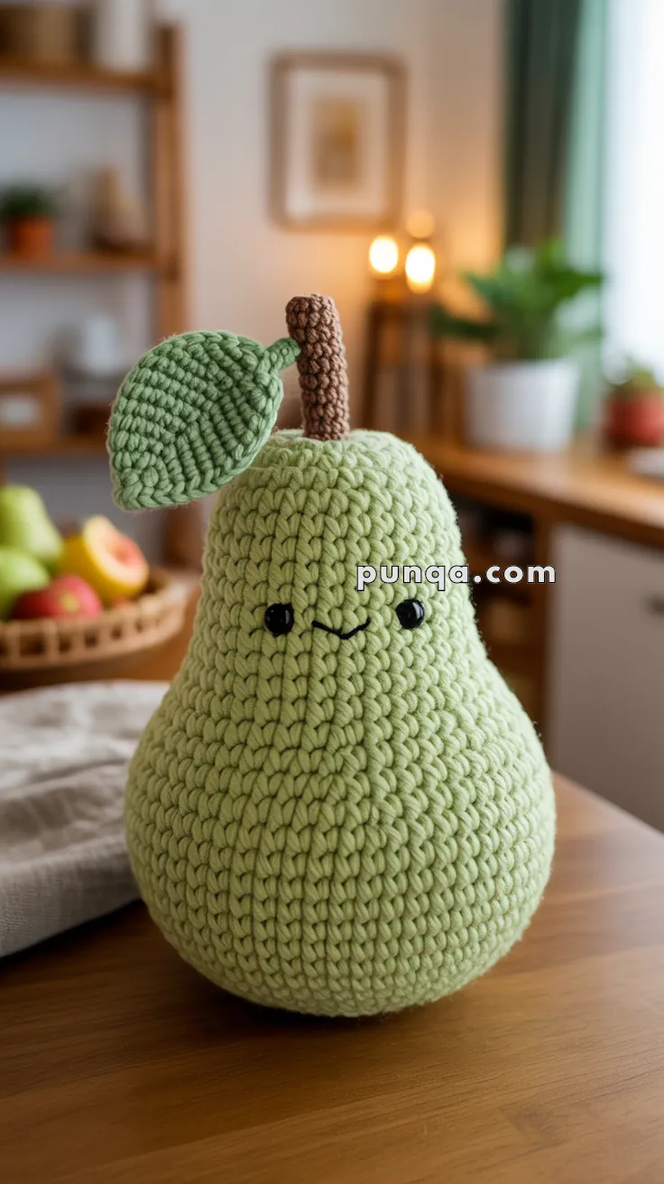 Amigurumi Pear - FREE Crochet Pattern